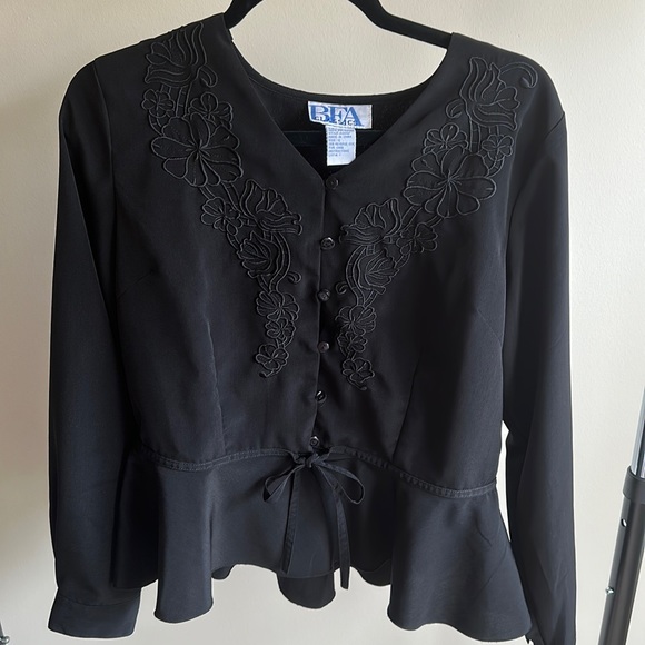 Bfa Classics | Tops | Vintage Womens Bfa Classics Black Flower ...